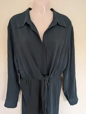 Aritzia | Dresses | Aritzia Babaton Abbey Midi Dress Scarab Green Nwt ...